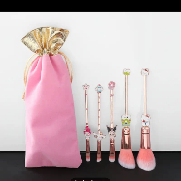 Sanrio | Makeup | Sanrio Make Up Brush | Poshmark